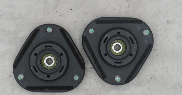 Toyota Corolla Altis ZRE171 Absorber Mounting